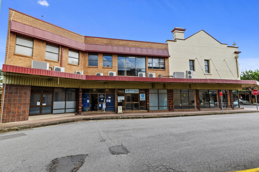 For Lease – Commercial Collective